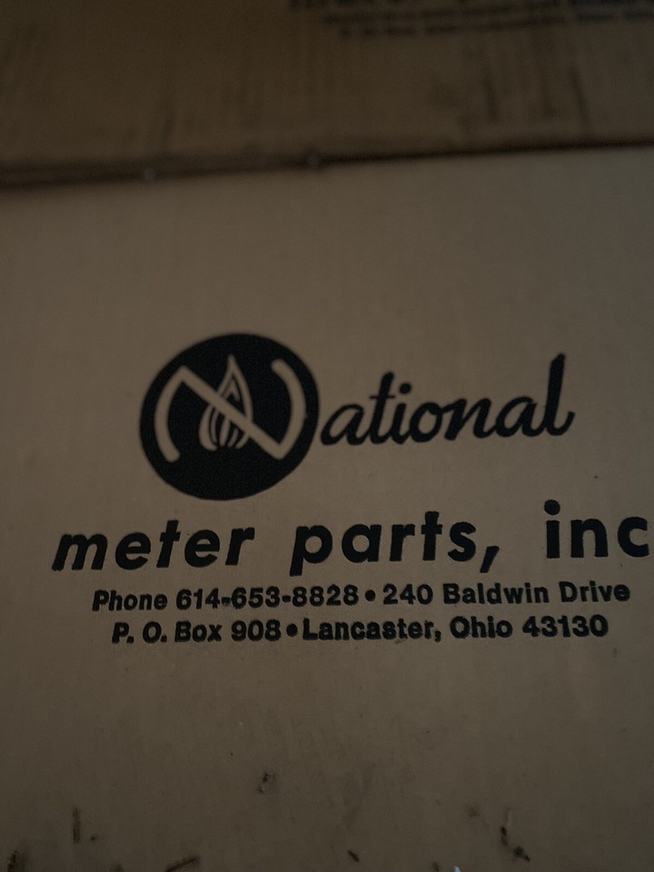 NEW National Met. 61 NMP Gas Regulator 3/4" Input 1" Output 7/16 ...