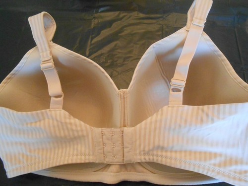 Playtex Secrets Perfectly Smooth BEIGE Wirefree Bra size 40DDD #4707 ...