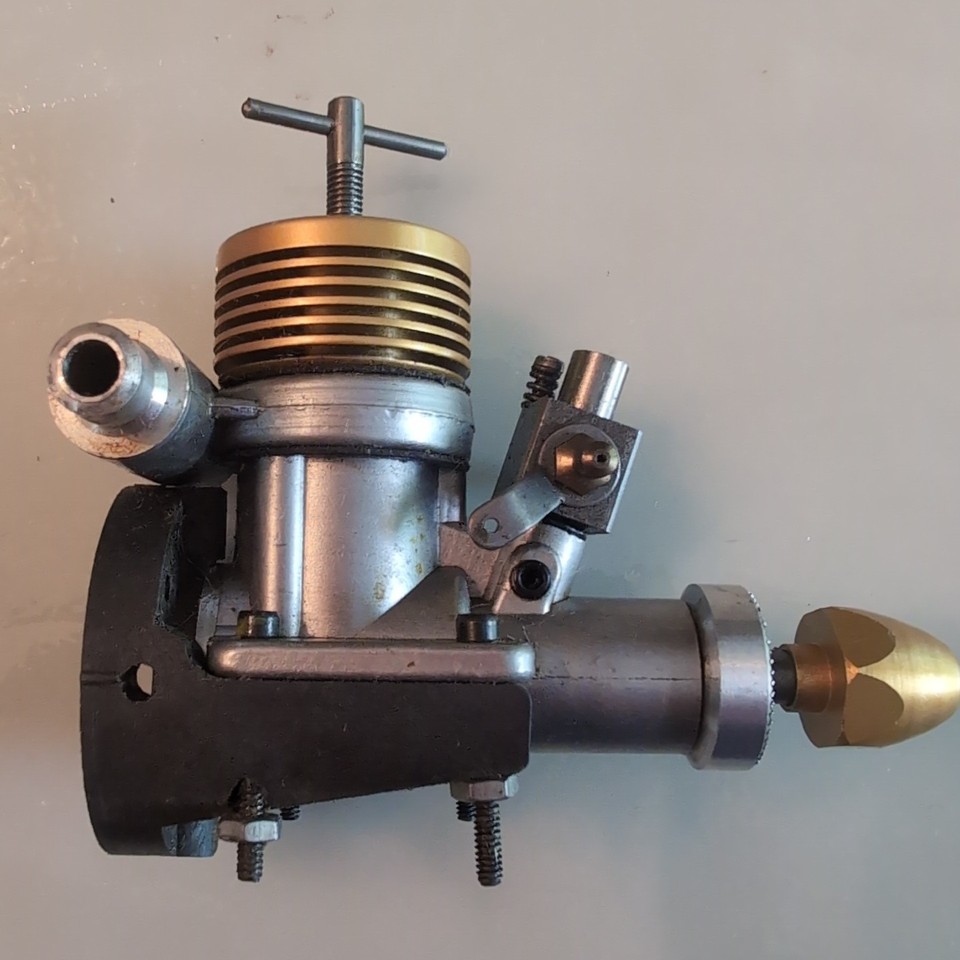 P.A.W.( England) RC Airplane Engine 15 MK1 Diesel NOS | eBay