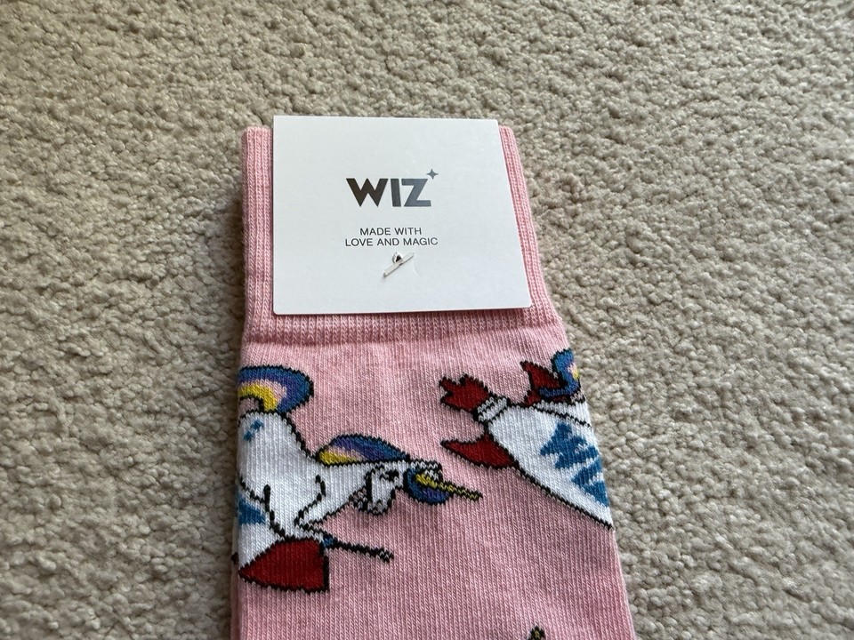 WIZ Unisex Fashion Socks Pink Flying Unicorns NEW Sock Funky One Size ...