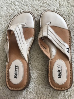 Born Woman's Men's Beige Flip Flops/Thongs Size 6 | eBay