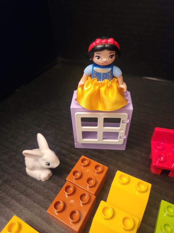 Lego Duplo Disney Princess 6152 Snow White's Cottage 2012 RETIRED ...