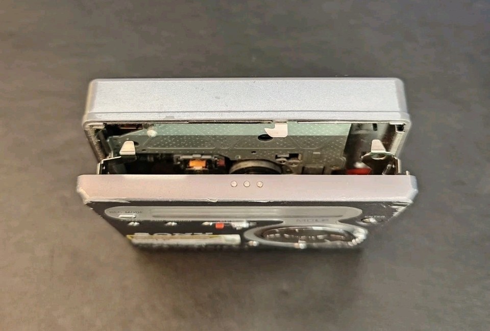 Sony Walkman MZ-G750 Mini Disc Recorder Player With Radio Dark Grey ...