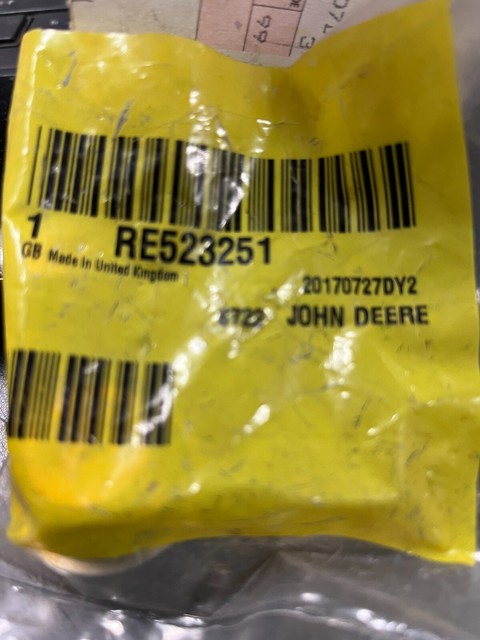 John Deere Fitting Plug RE523251 for sale online | eBay