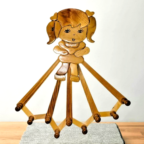 Wooden Wall Coat Rack Expandable Accordion 9 Peg Folding Hanger Girl w ...