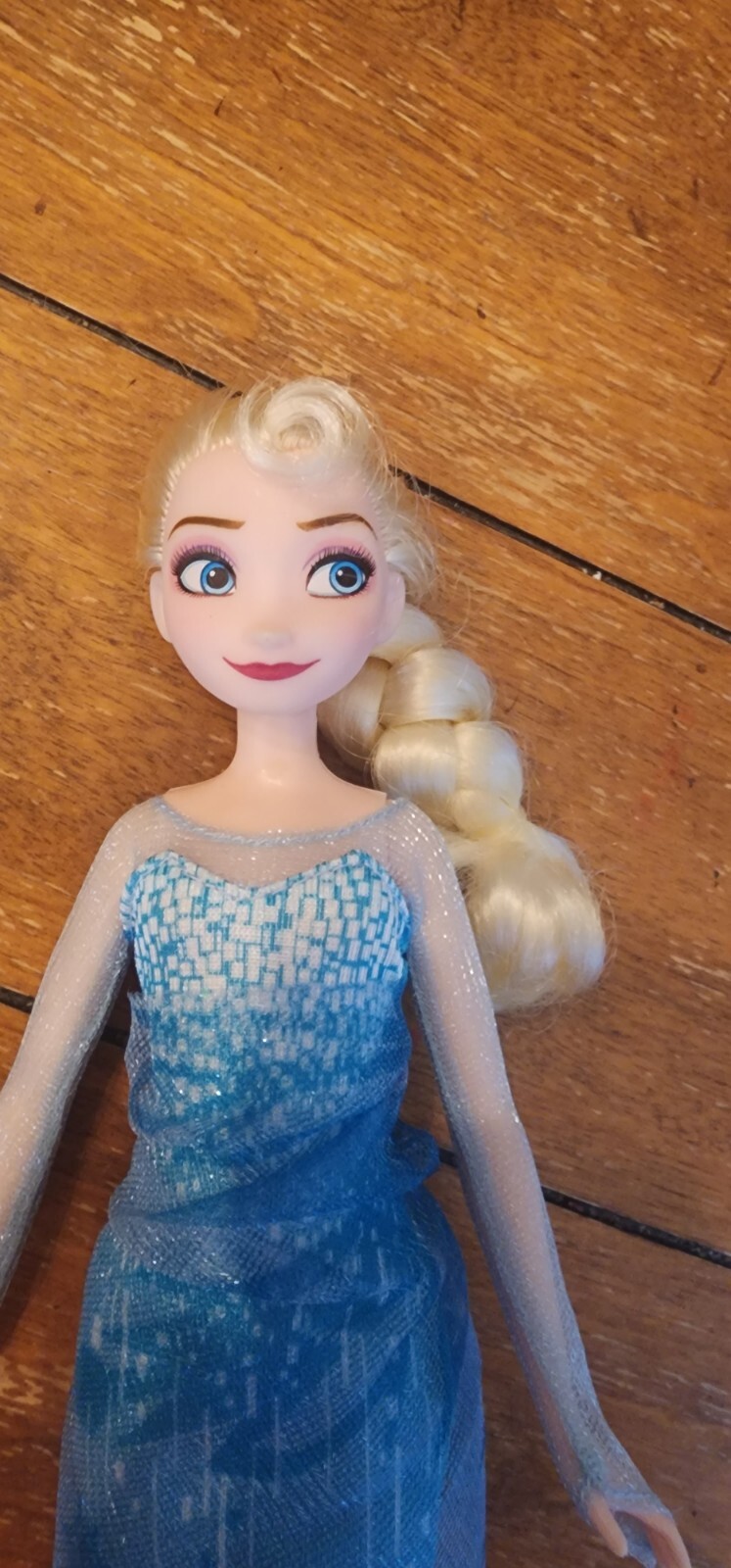 2019+Hasbro+Disney+Frozen+Classic+Fashion+Elsa+%23E0315+Elsa+Barbie ...