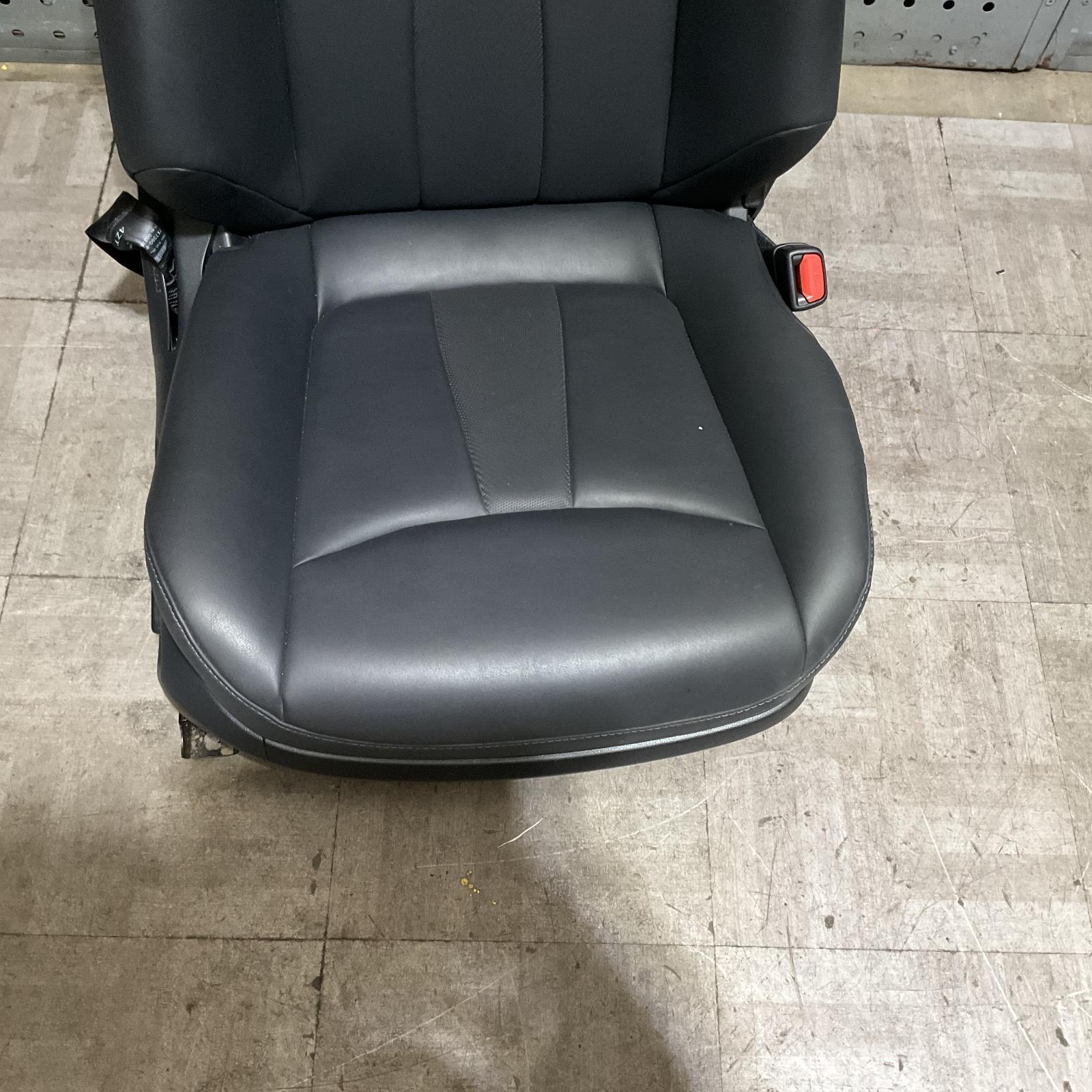 2021-2023 TOYOTA MIRAI Right Front Seat Power Black Leather EA20 OEM | eBay