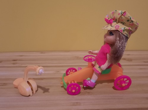 Mattel Liddle Kiddle SKEDIDDLER ANNABELLE AUTODIDDLE DOLL CAR HAT | eBay
