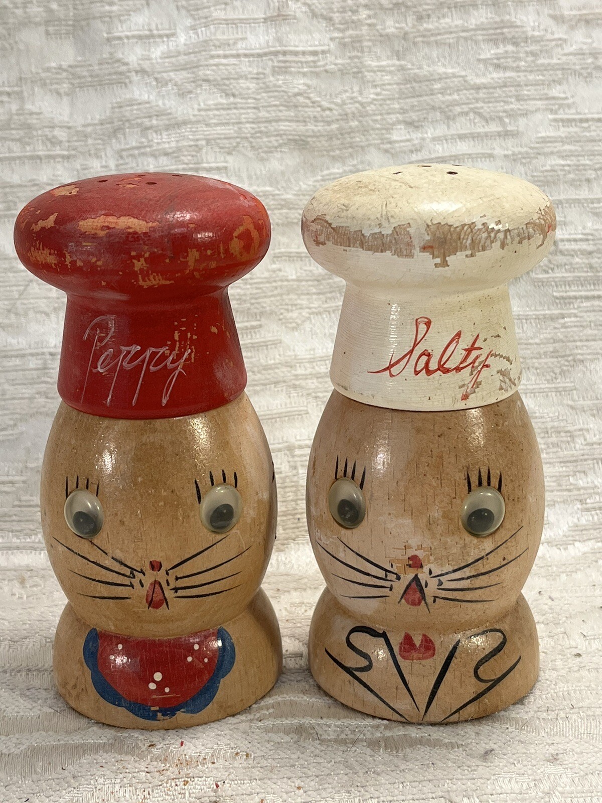 Vintage Chase Wooden Cat Salt and Pepper Shakers 50s-60s Peppy & Salty ...