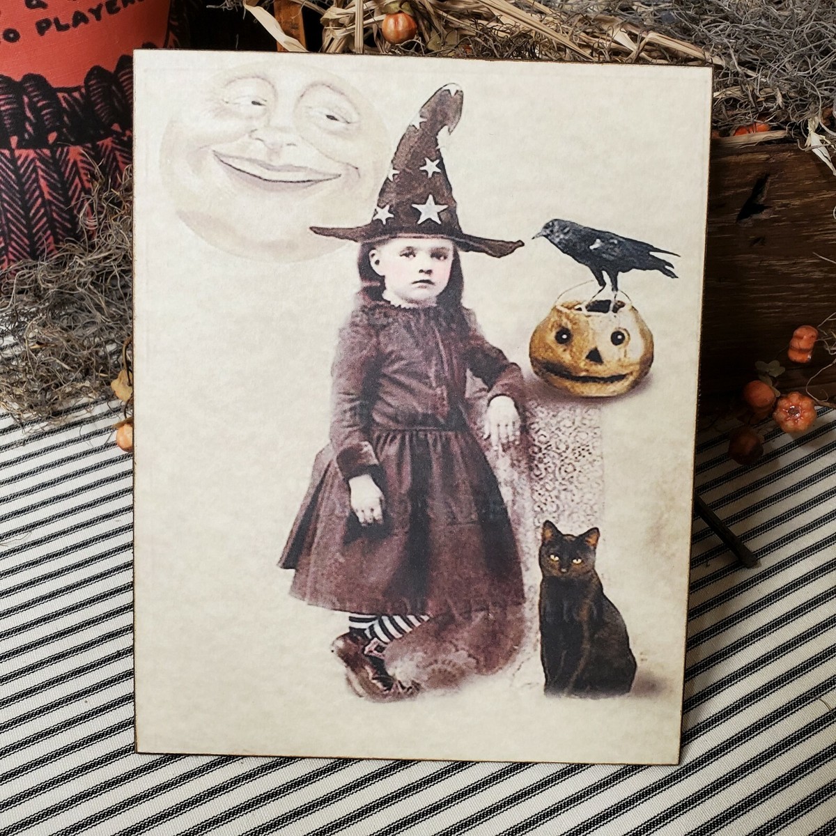 Vintage Halloween Witch Wallpaper Spirit Witch In Dark Palace Vintage