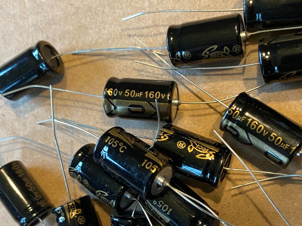 25pc Electrolytic Capacitor Axial 2000hr +105℃ RoHS 50uF 160V φ13x21mm ...