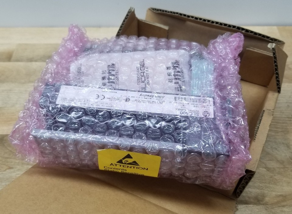 NEW Allen-Bradley 1746-OB8 Factory Sealed SLC 500 Output Voltage Module ...