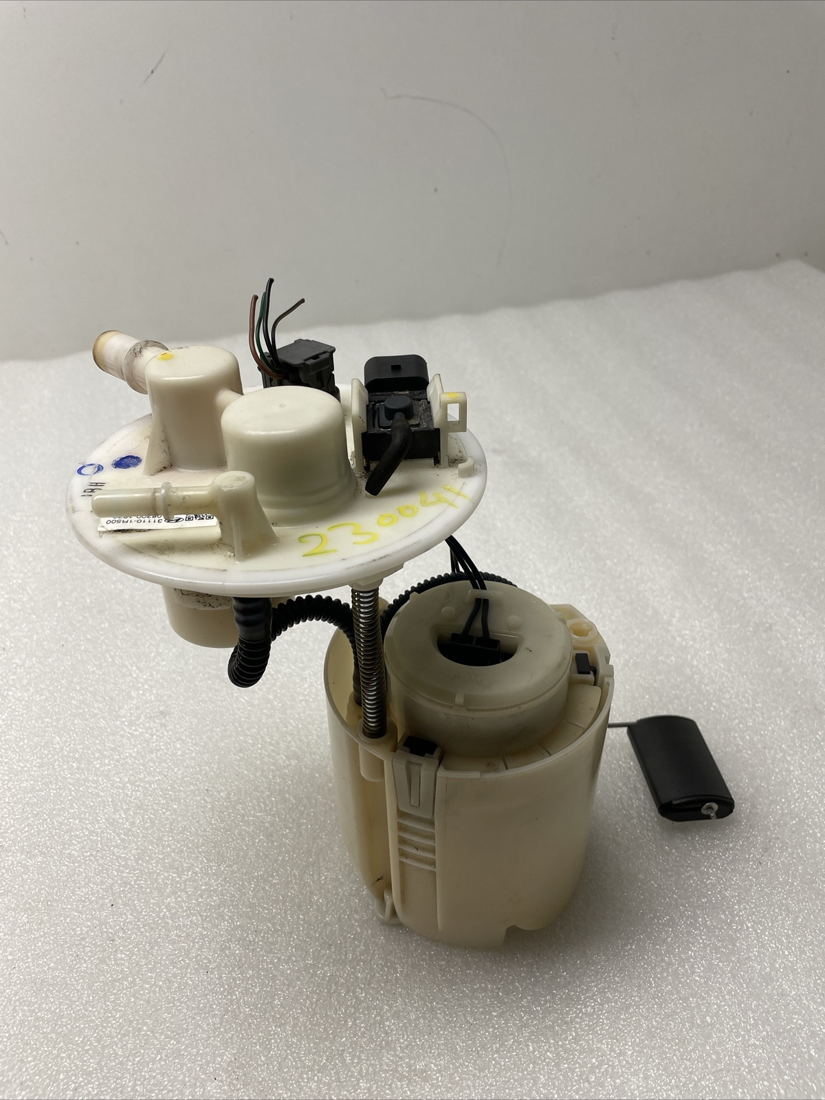 2012 - 2014 Hyundai Accent Fuel Pump Assembly OEM 31110-1R500 | eBay