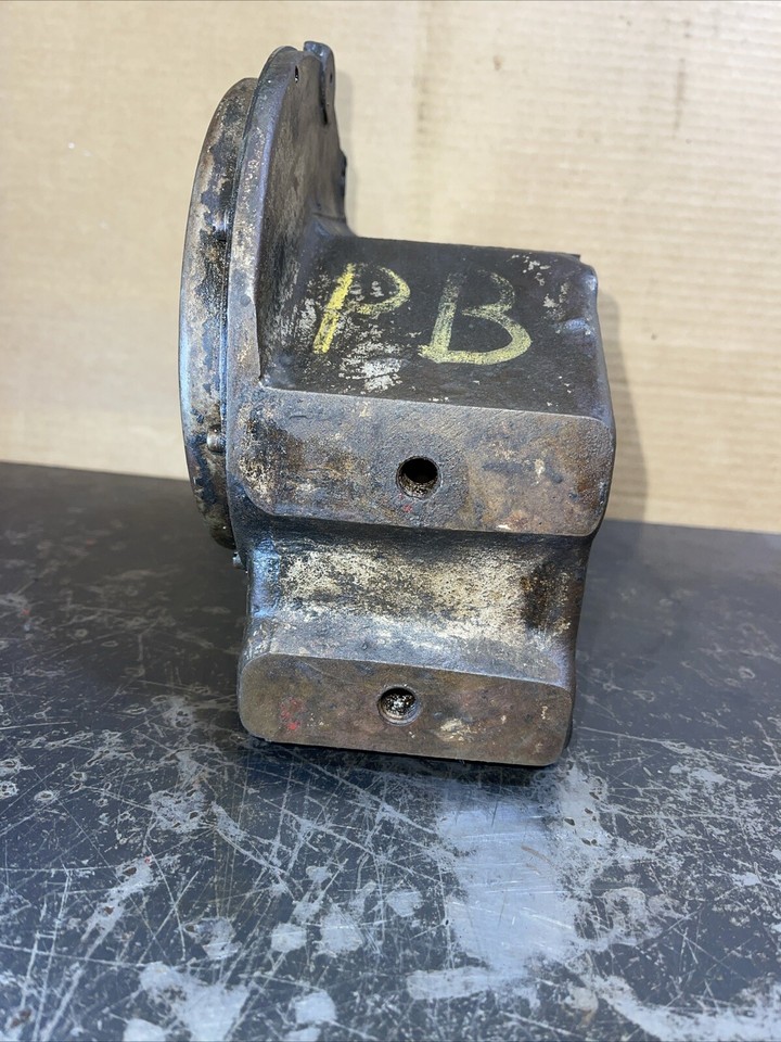 Antique Briggs Stratton PB Engine Block Crankcase Aircooled Parts Hit ...