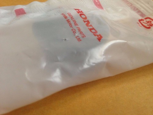 Honda Civic Crv SI EX DX LX Plug, Cylinder Head Genuine Parts 12513-P72 ...