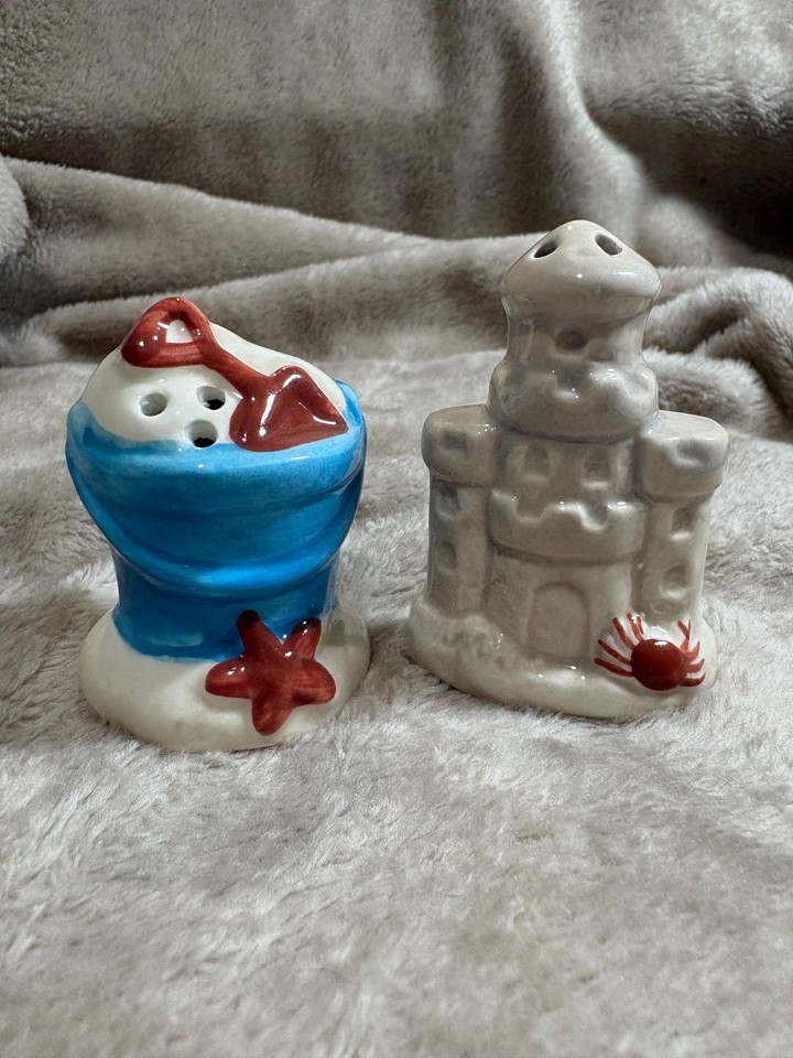 Cracker Barrel Mini Sand Pail And Sand Castle Salt And Pepper Shakers ...