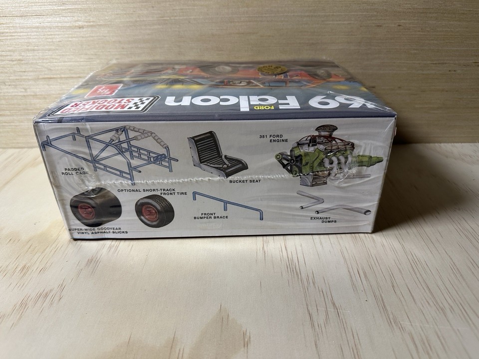 AMT 1969 '69 Ford Falcon Modified Stocker 1:25 Model Kit Vintage Series ...