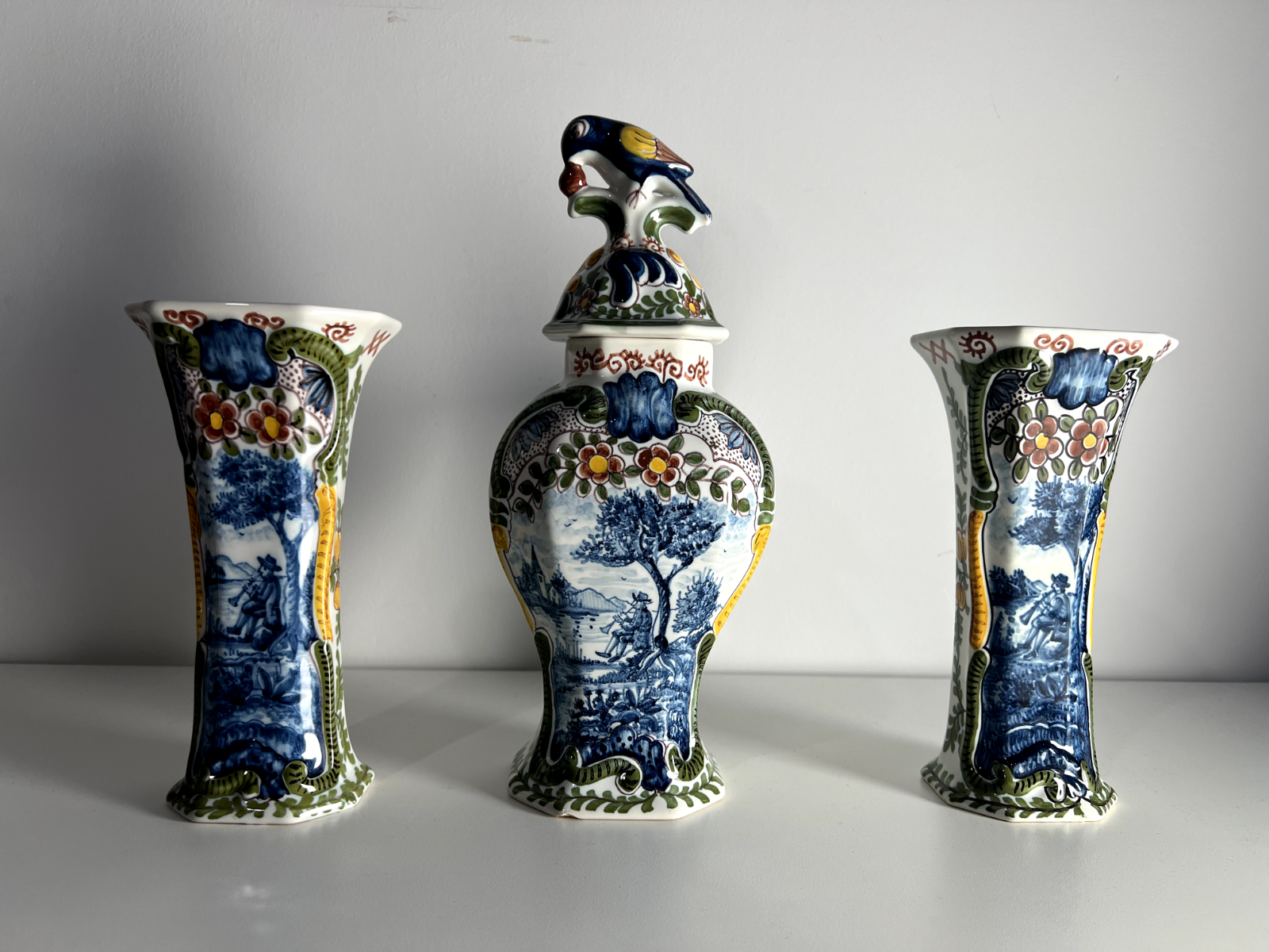 Antique Dutch Delft Polychrome hand-painted Garniture Vases Makkum c ...