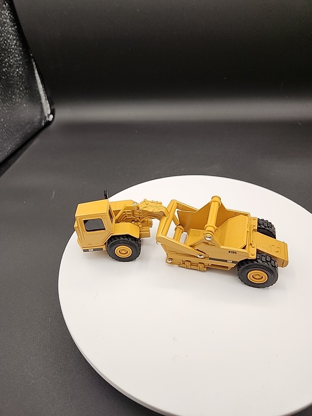ERTL CATERPILLAR CAT 613C Elevating Scraper Earth Mover 1/64 Scale 6 ...