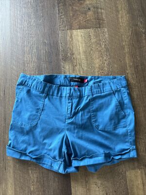 TORRID 18 Women's Plus Blue Cuffed Casual Shorts Mid-Rise | eBay
