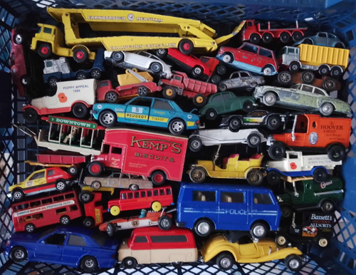 ORIGINAL VINTAGE DIECAST TOY JOB LOT CORGI MATCHBOX & OTHERS CARS ...