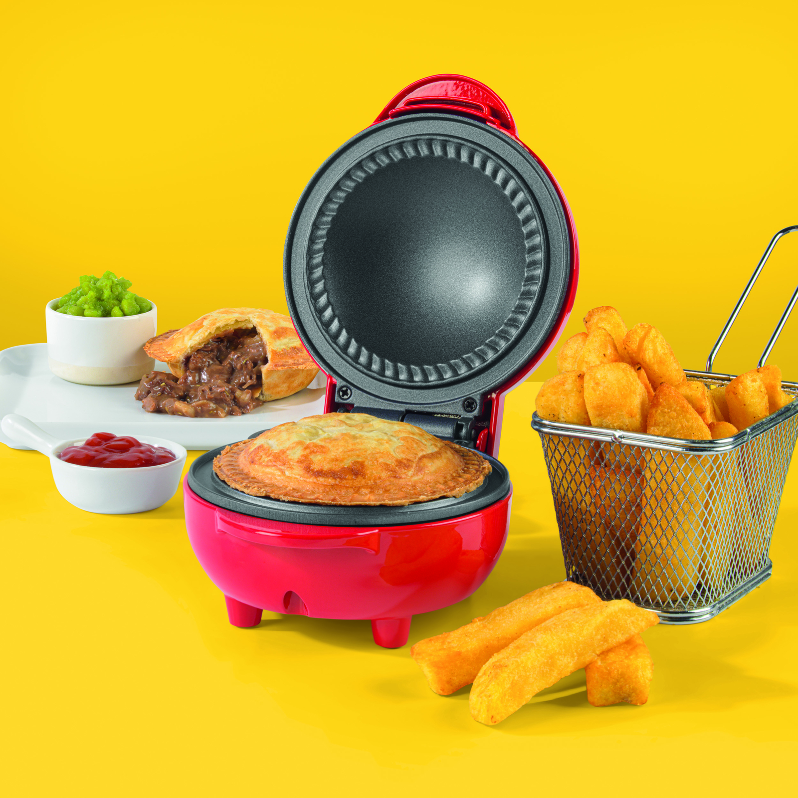 Mini Electric Pie Maker Compact Design Crimped Edge 550 W Red Giles ...