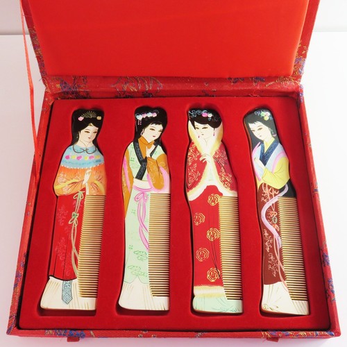 4 Handpainted Chinese Yanling Changzhou Wooden Combs Folk Art, Boxed ...