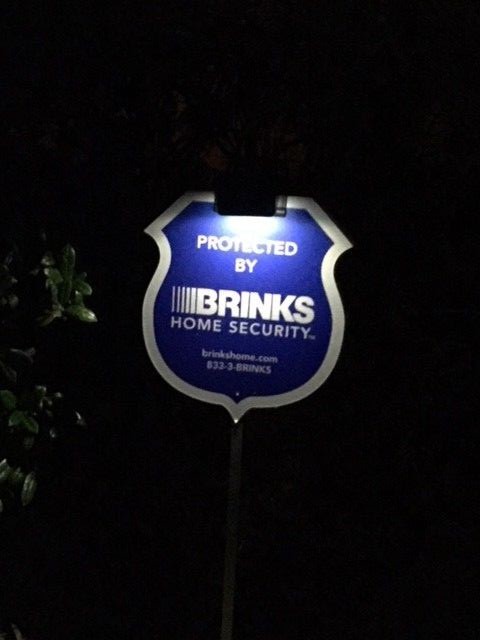 **NEW** BRINKS REFLECTIVE SECURITY YARD SIGN + 4 2-Sided Decals + SOLAR ...