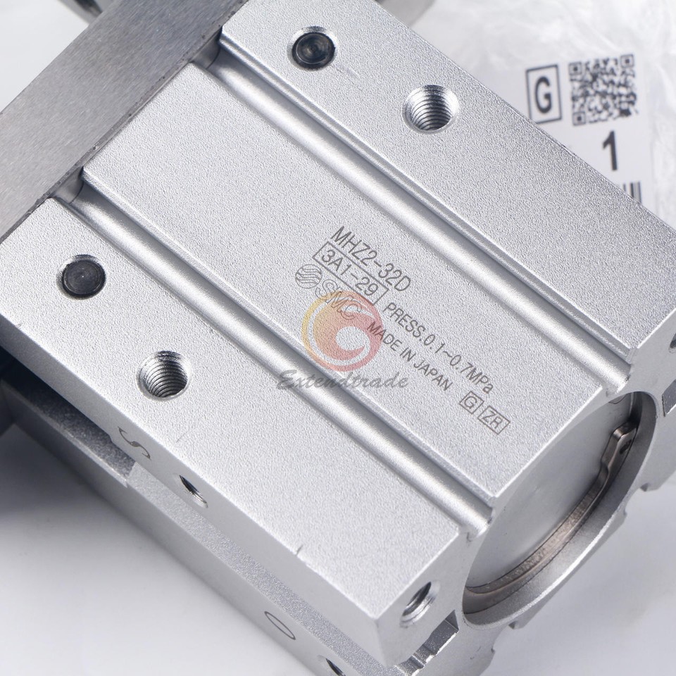 One SMC MHZ2-32D Linear Guide Parallel Type Air Grippers MHZ232D New | eBay