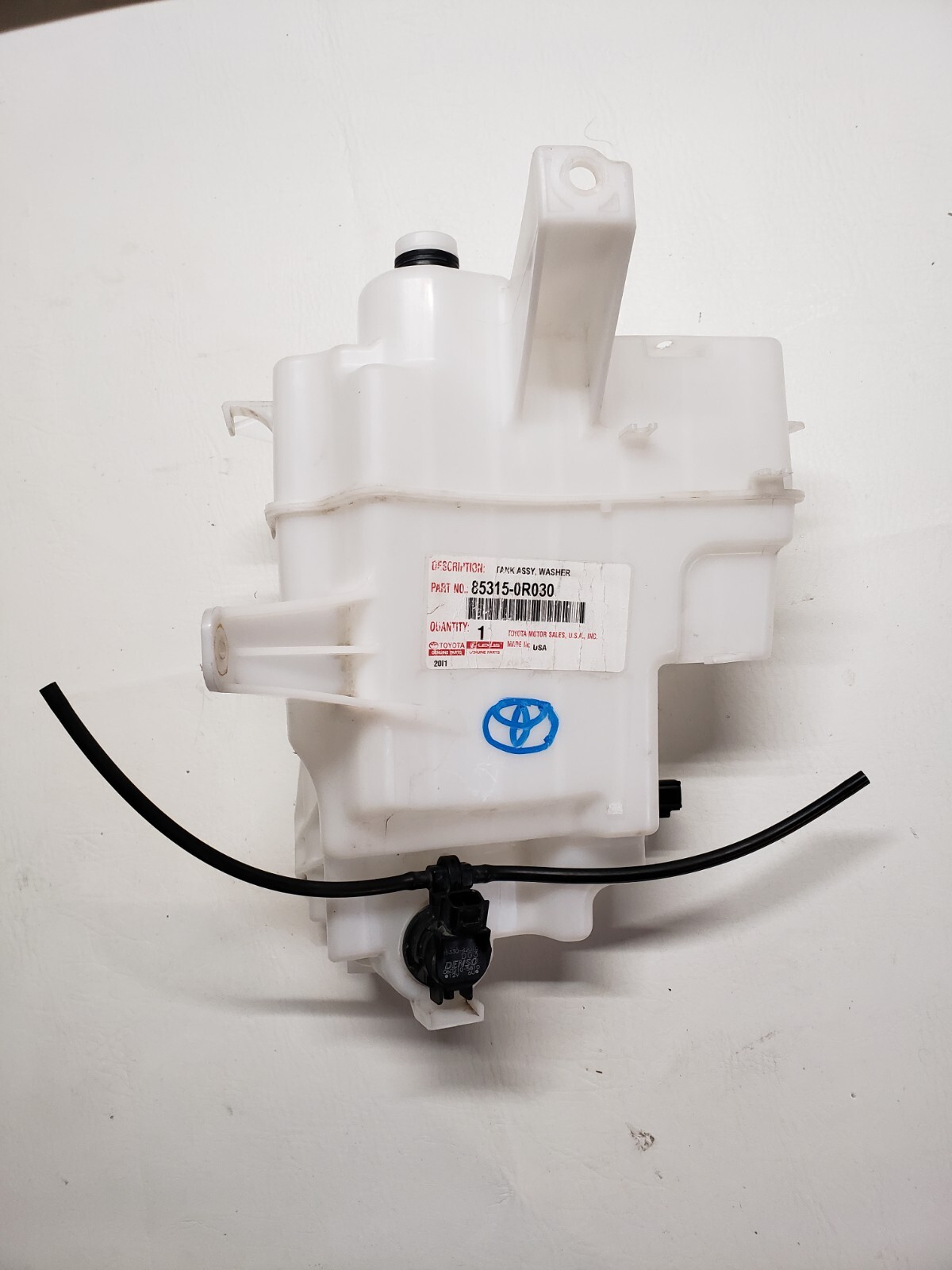 2013-2018 Toyota RAV4 Washer fluid reservoir 85315-0R030 OEM USED ...