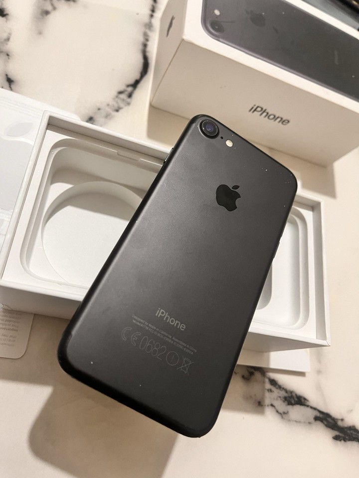 Apple iPhone 7 32GB, Black, Unlocked, A1778 (GSM) 190198066787 | eBay UK