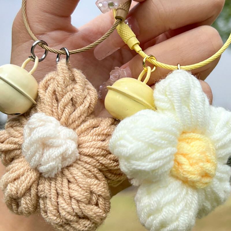 Creative Knitting Flower Car Keychains Sweet Handmaking Weaved Cute ...