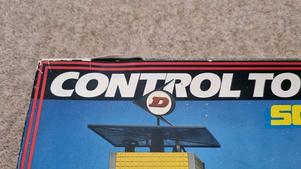 Scalextric dunlop Control Tower & Crosswalk C234 EASTER WEEKEND OFFER £ ...