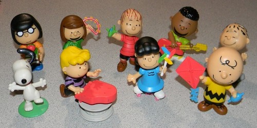 Peanuts Characters - 3" Collector’s Figure Set - 9 PVC Figurines ...