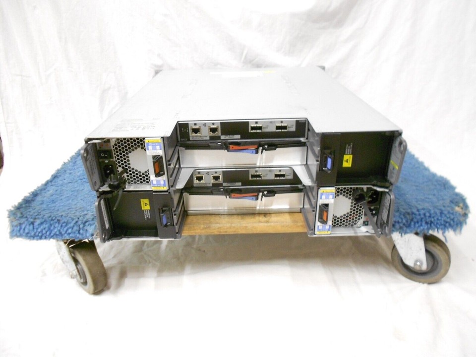 NetApp DS4243 Disk Array Shelf 24 X Seagate 8 TB HDDs - 2x IOM3 ...