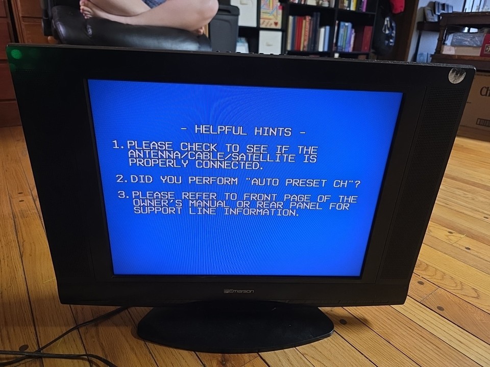 20" Emerson LC200EM8 LCD TV Monitor NO REMOTE | eBay