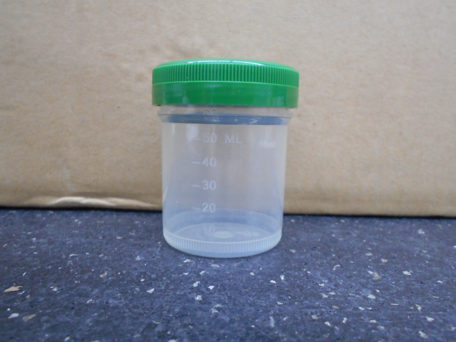 PLASTIC GRADUATED BEAKERS W/ SCREW CAPS 5108 06 NON STERILE PP BOX OF ...