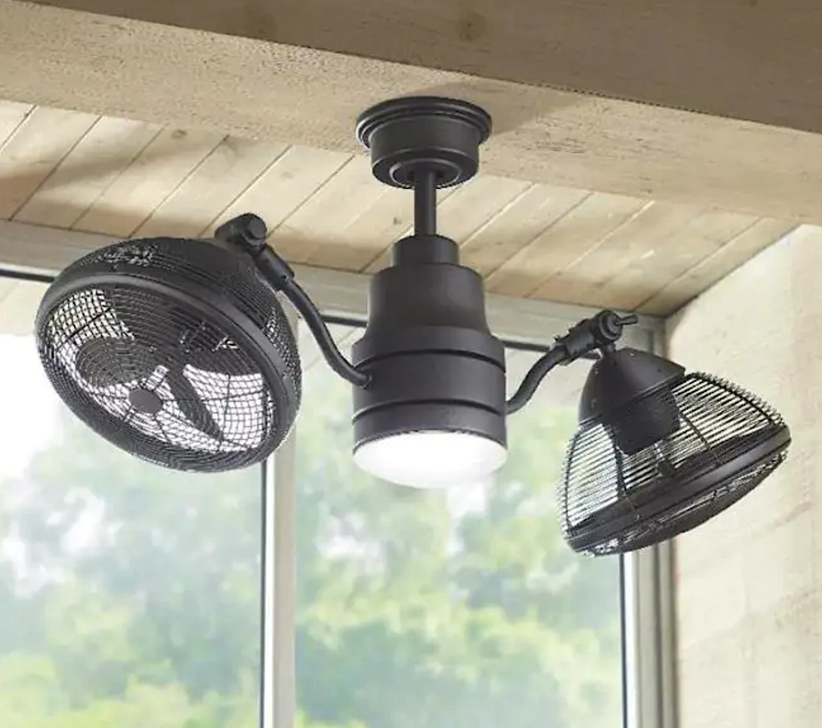 Oscillating Ceiling Fan With Light
