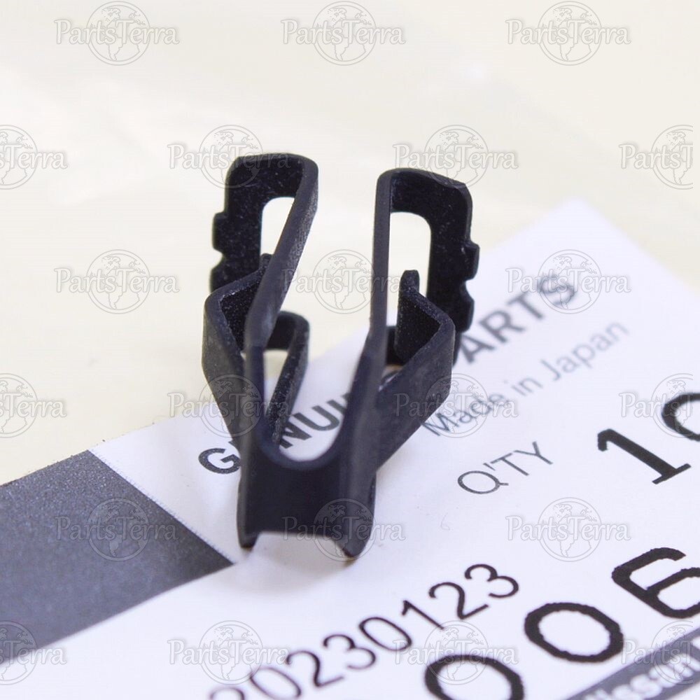SET of TWO Genuine OEM Nissan Infiniti Windshield Pillar Trim Clips ...