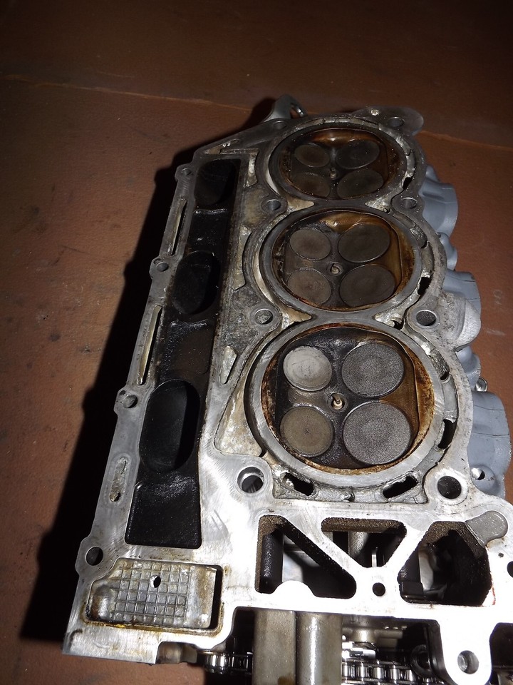 2016 Suzuki 300 HP 4 Stroke Cylinder Head Assembly STBD PN 11101-98J04 ...