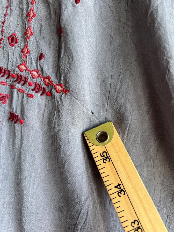 Johnny Was Blouse Womens Medium Gray Red Embroidered Boho Hippie ...