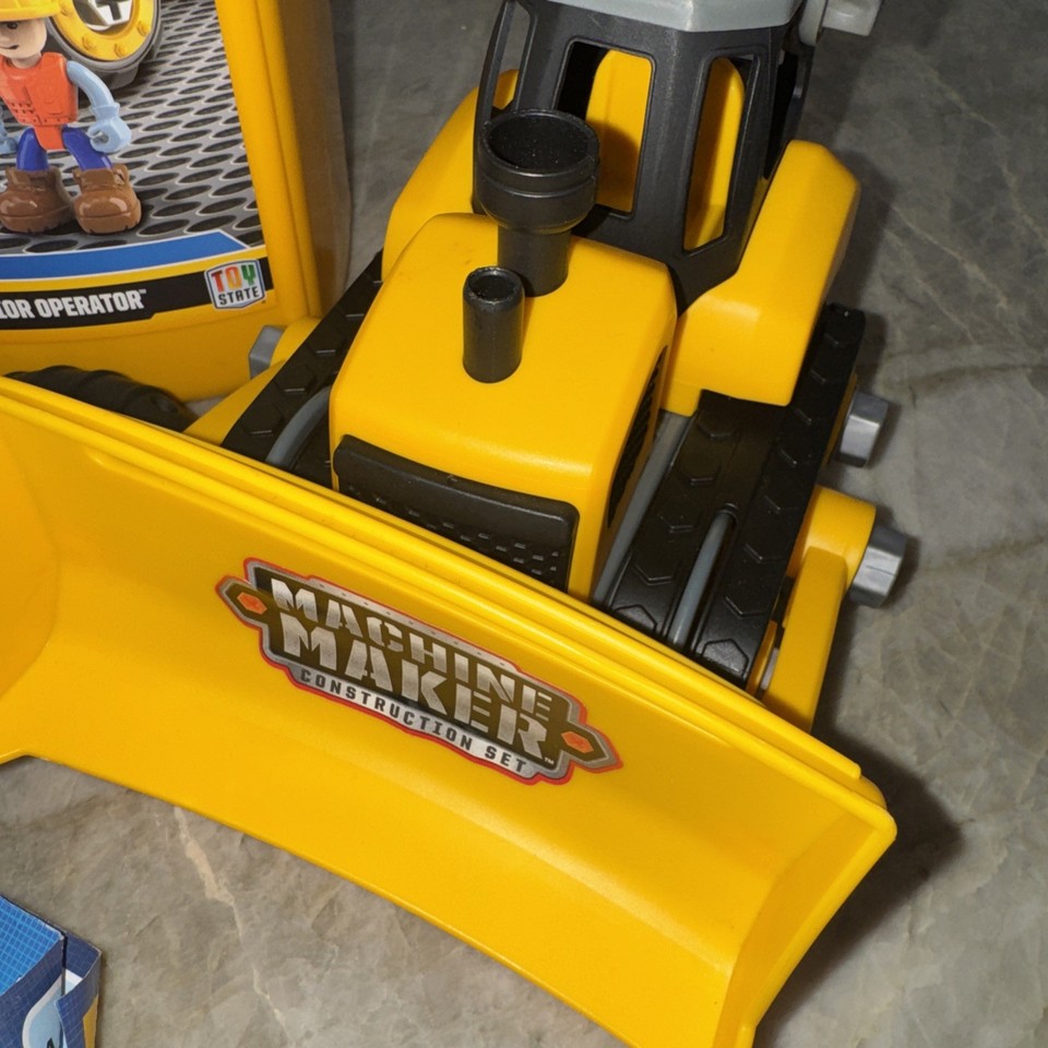 CAT Machine Maker Junior Operator Bulldozer Construction Assembly Kit ...