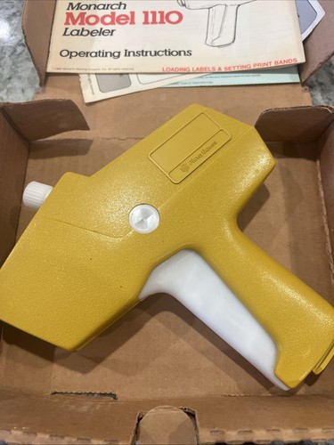 Vintage MONARCH Pitney Bowes 1110 Labeler Pricing Gun Year 1980 for ...