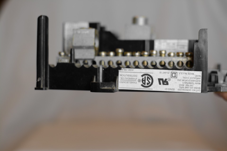 SquareD panelboard load center bus bar Square D model QON124L2001 | eBay