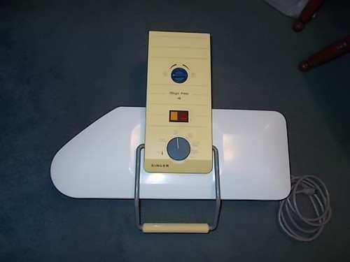 Vintage:Nice and Clean Condition Singer Magic Press 4 - Commercial ...