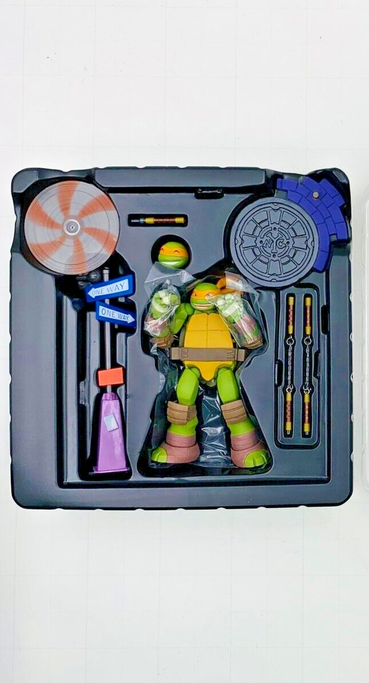 Kaiyodo Revoltech Teenage Mutant Ninja Turtles Michelangelo Action ...
