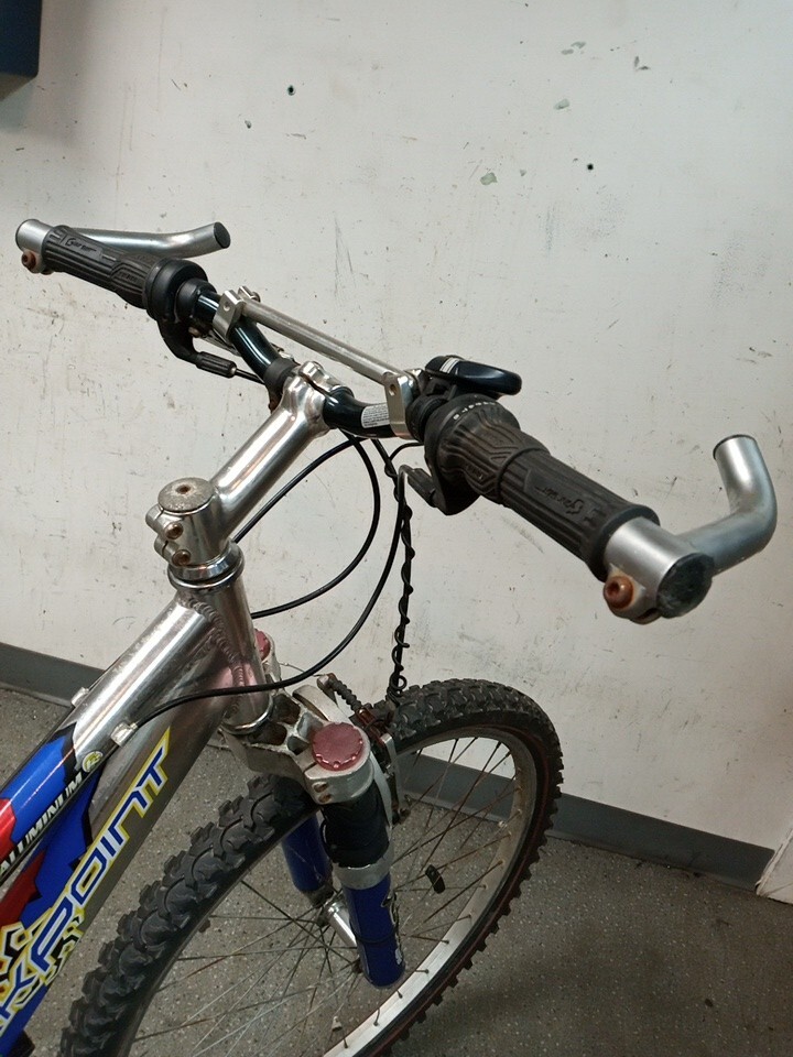 Motiv Rockpoint adult MTB, 26" wheels, 24 gears. | eBay