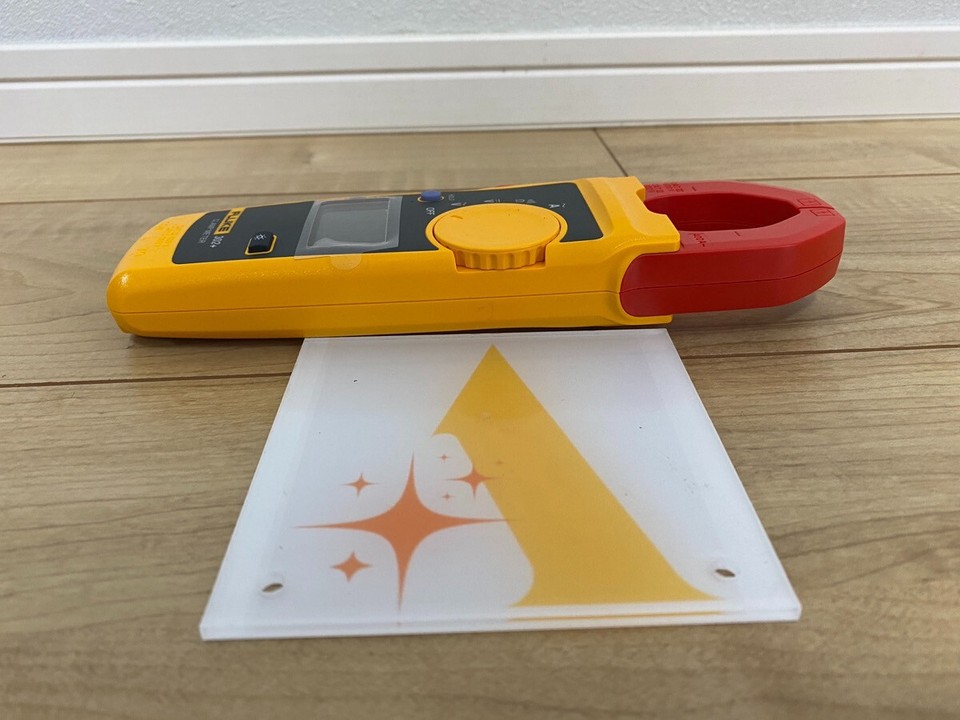 Fluke 302 + Handheld Digital Clamp Meter Tester AC / DC Volt Amp ...