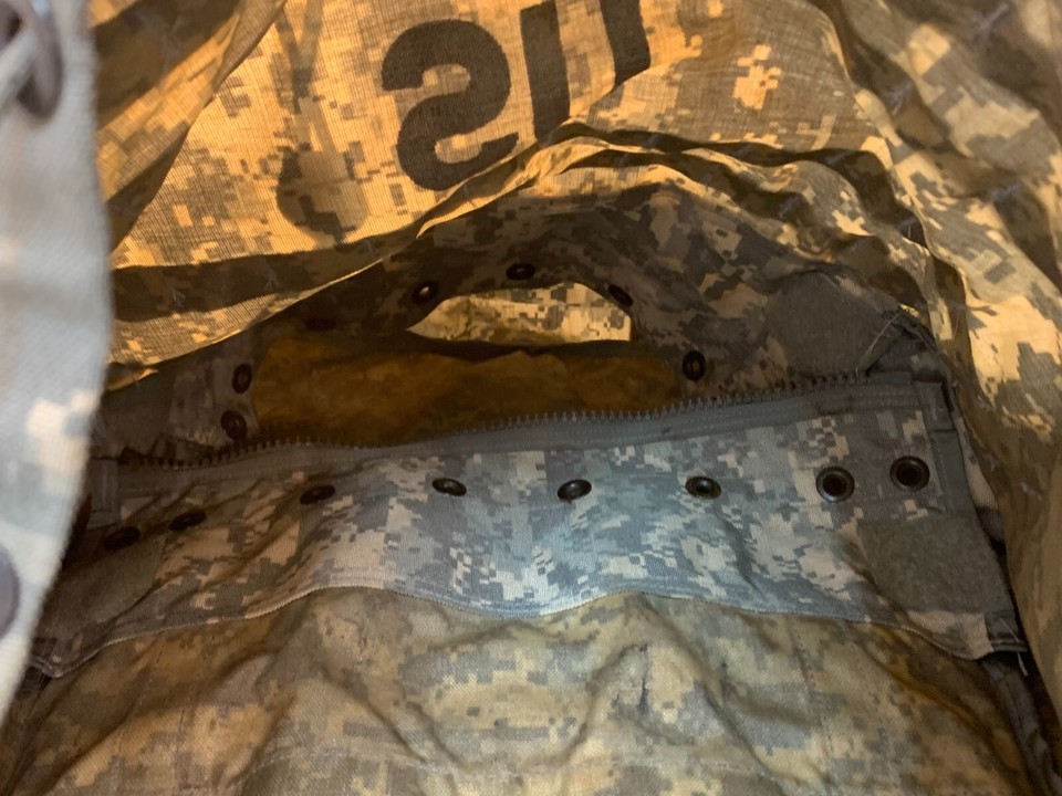 US Military Issue Army ACU Camouflage MOLLE II Large Ruck Sack Backpack ...