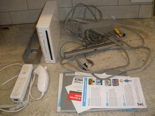 NINTENDO WII WHITE CONSOLE RVL-001 CABLES CONTROLER TESTED WORKS | eBay
